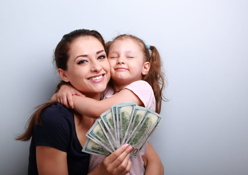 How to Pay Off Debt As A Single Mom | Fiscal Tiger